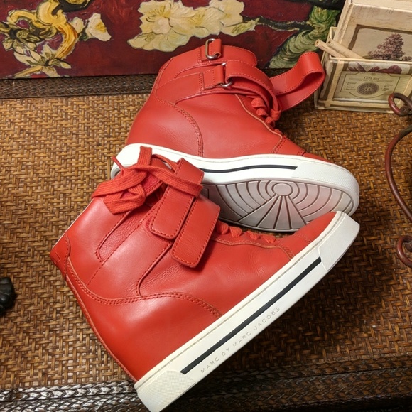Marc Jacobs | Shoes | Unisex Marc Jacobs Sneakers | Poshmark